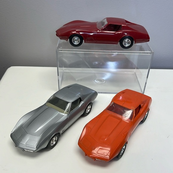 SNAPTITE | Art | 975 Monogram Red Corvette Sting Ray Snap Tite Car ...